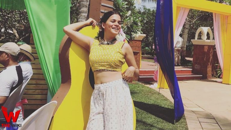 Srishti Shrivastava (Actress) Height, Weight, Age, Affairs, Biography ...