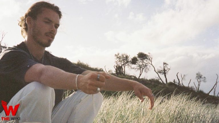 Sam Corlett (Actor) Height, Weight, Age, Affairs, Biography & More