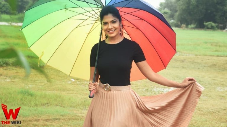 Suruchi Adarkar (Actress) Height, Weight, Age, Affairs, Biography & More