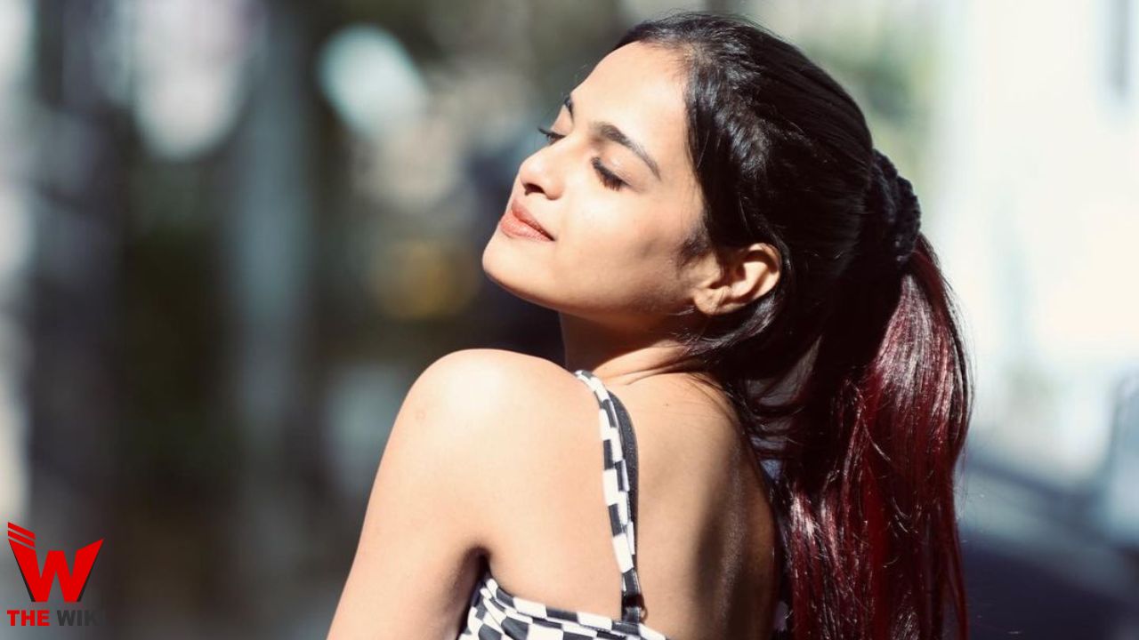 Gopika Ramesh (Actress) Height, Weight, Age, Affairs, Biography & More