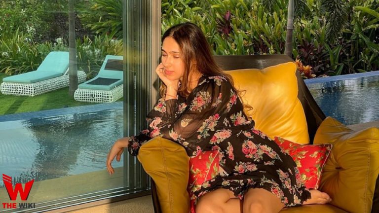 Pashmina Roshan (Actress) Height, Weight, Age, Affairs, Biography & More