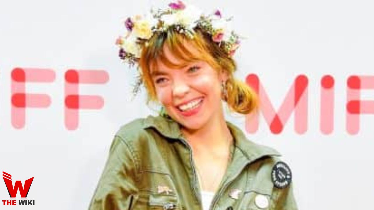 Chloe Hayden (Actress) Height, Weight, Age, Affairs, Biography & More