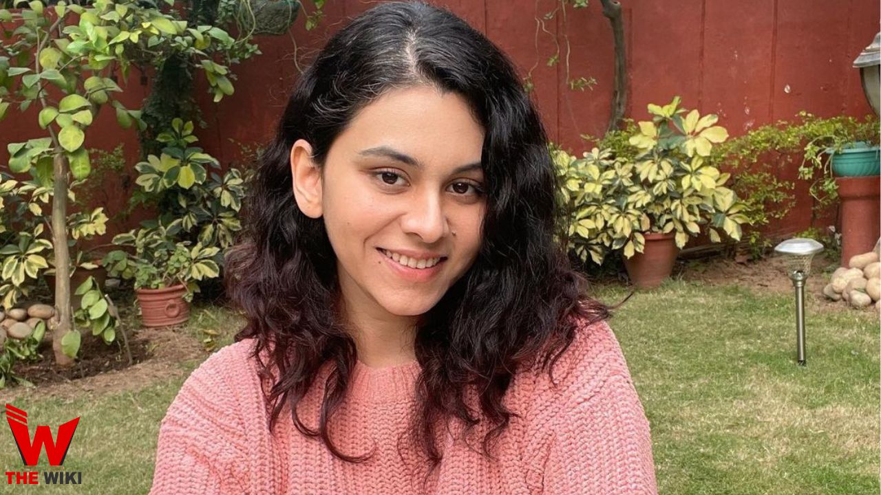 Inayat Sood (Actress) Height, Weight, Age, Affairs, Biography & More