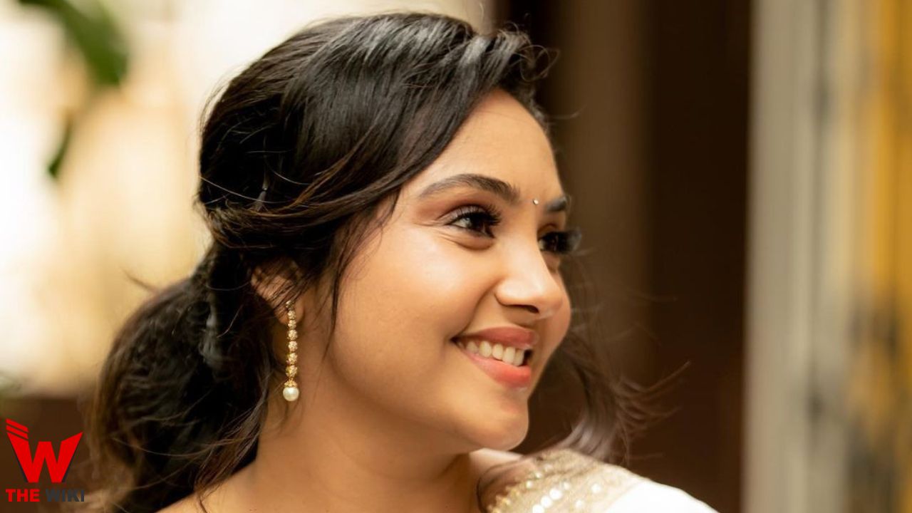 Smruthi Venkat (Actress) Height, Weight, Age, Affairs, Biography & More