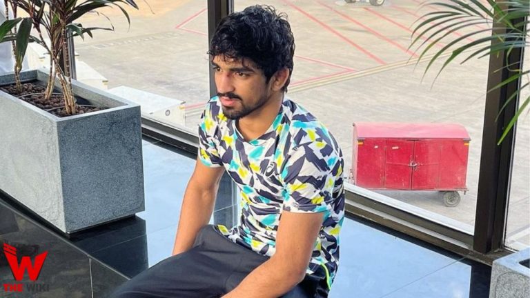 Aman Sehrawat (Wrestler) Wiki, Age, Height, Weight, Family, Girlfriend ...