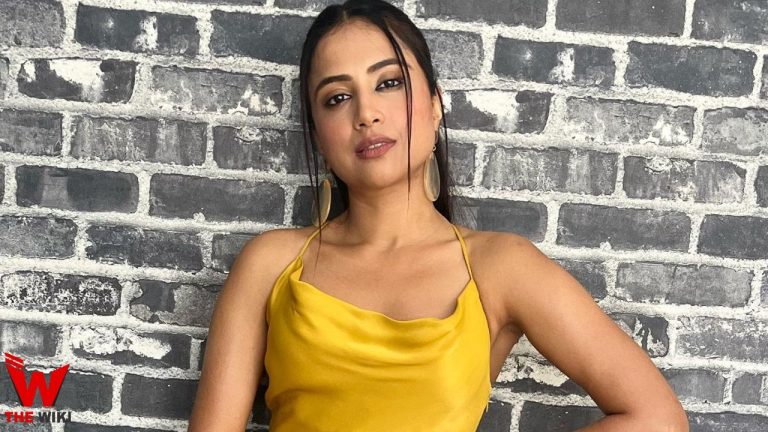 Ridhima Pathak (IPL Anchor) Height, Weight, Age, Family, Affair and More