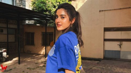 Sakshi Vaidya (Actress) Height, Age, Wiki, Biography, Family & More