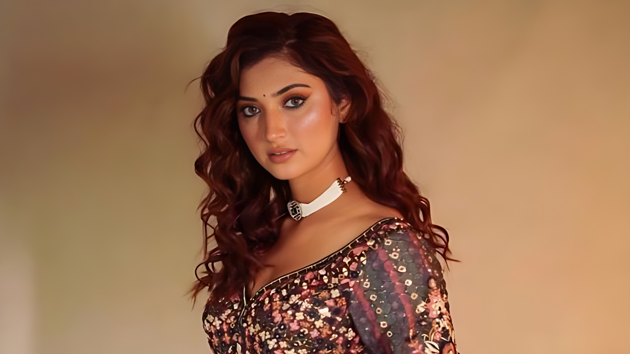 Isha Sharma (Actress) Height, Weight, Age, Affairs, Biography & More