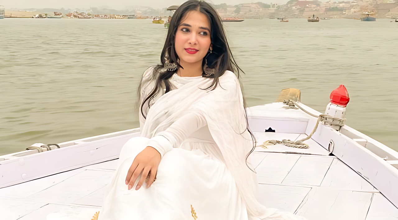 Swati Asthana (Navdeep Saini's Wife) Age, Wiki, Height, Weight, Husband ...