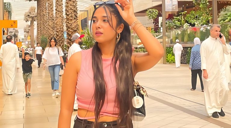 Swati Asthana (Navdeep Saini's Wife) Age, Wiki, Height, Weight, Husband ...